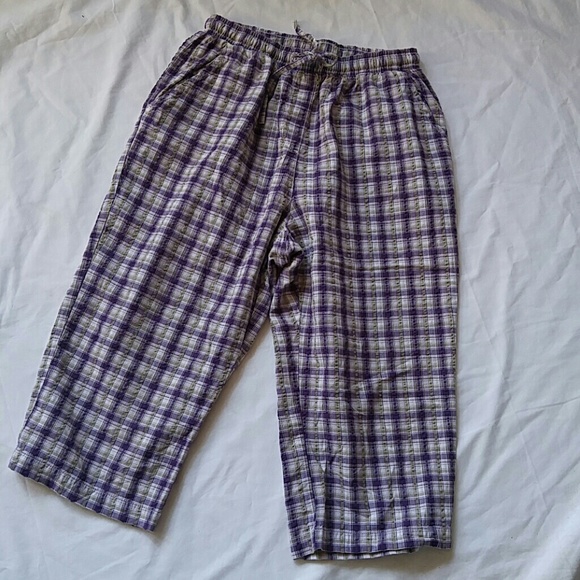 Erika | Pants & Jumpsuits | Capri Pant | Poshmark